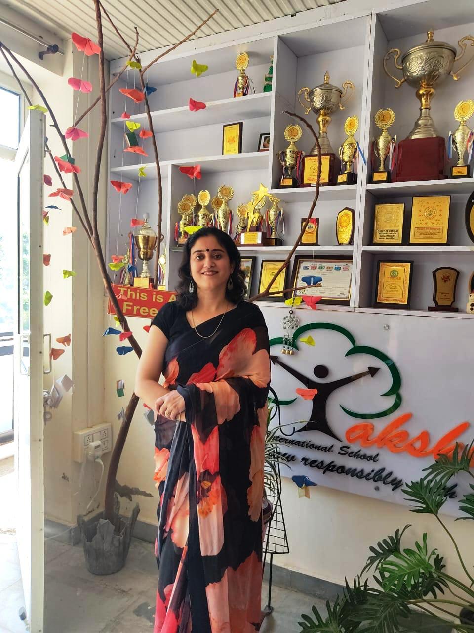 Mrs. Samriti Lohia – Takshila International School in Mandi HP